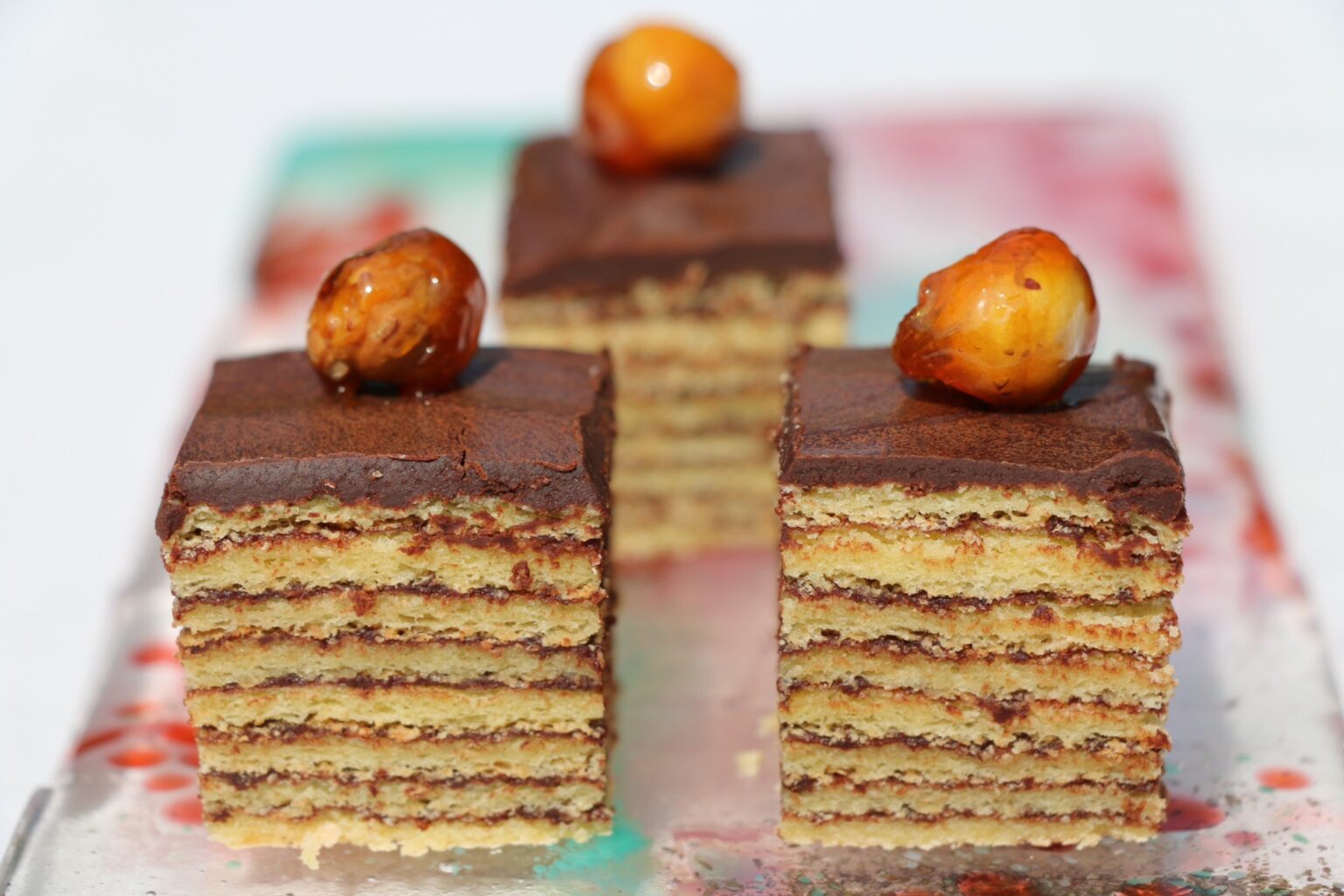 Dobos Torte, Kue Legendaris Hungaria yang Elegan dan Manis - Tradisi ...
